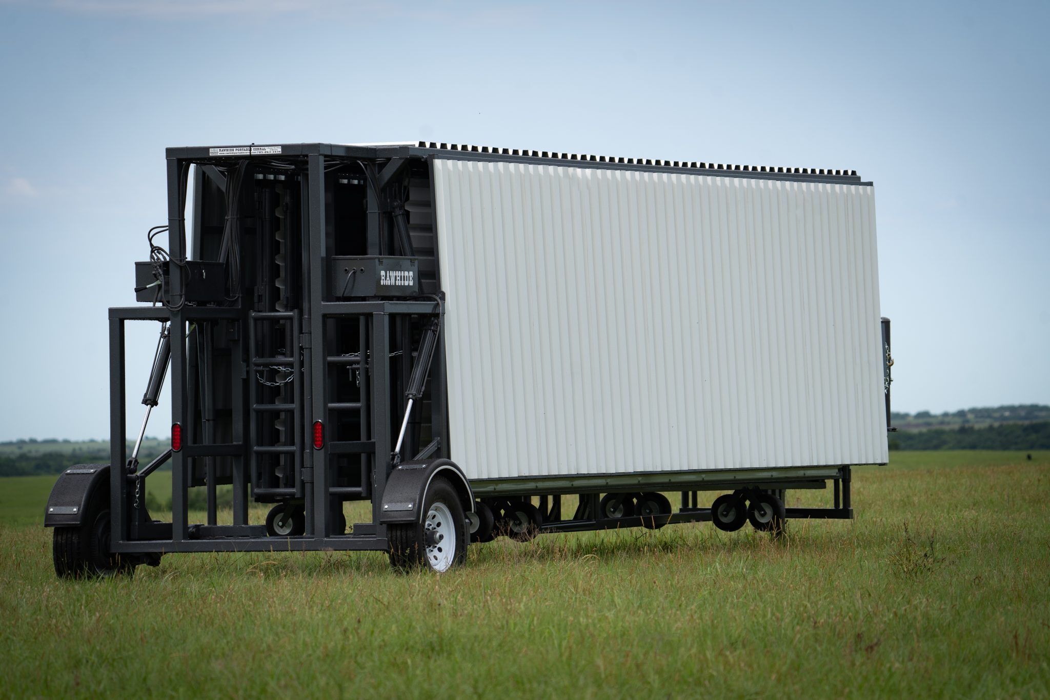 Rawhide Portable Corral unveils a portable and foldable windbreak on ...