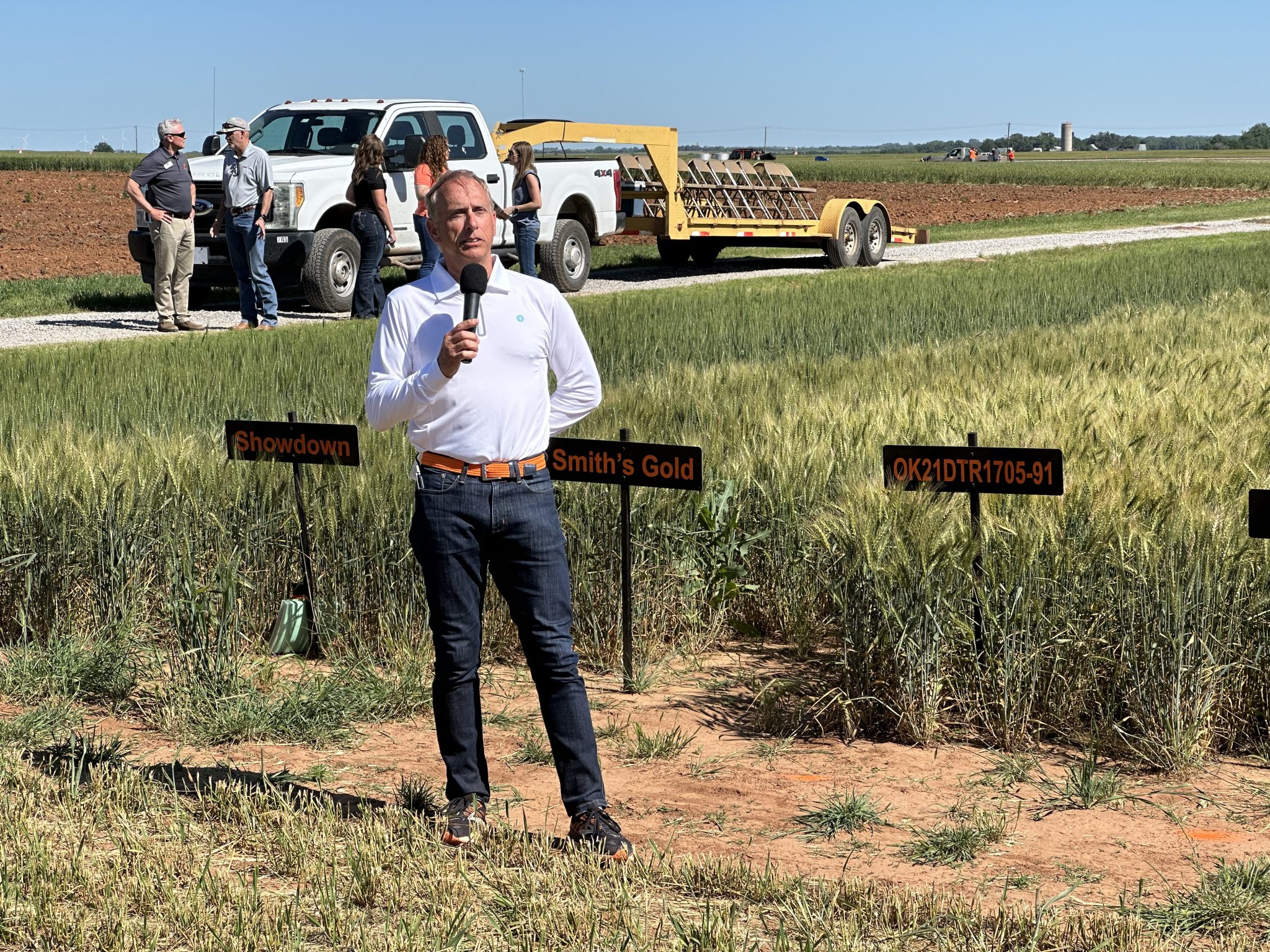 Lahoma Field Day brings wheat growers together for crop update - High ...